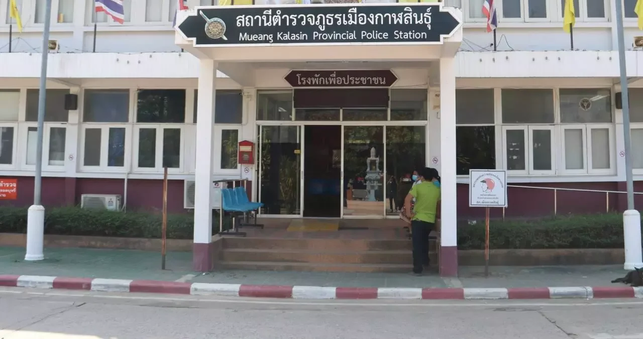 3 Kalasin policemen arrested for taking bribe to free drug suspect ...