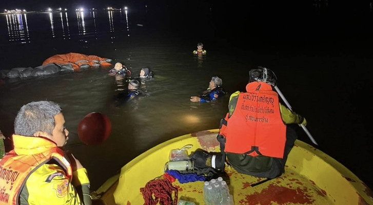 Hunt for passenger after paramotor crashes into Pak Sak Jolasid dam ...