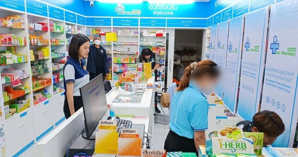 13 fake pharmacists held in raid on drugstores - Thai Newsroom