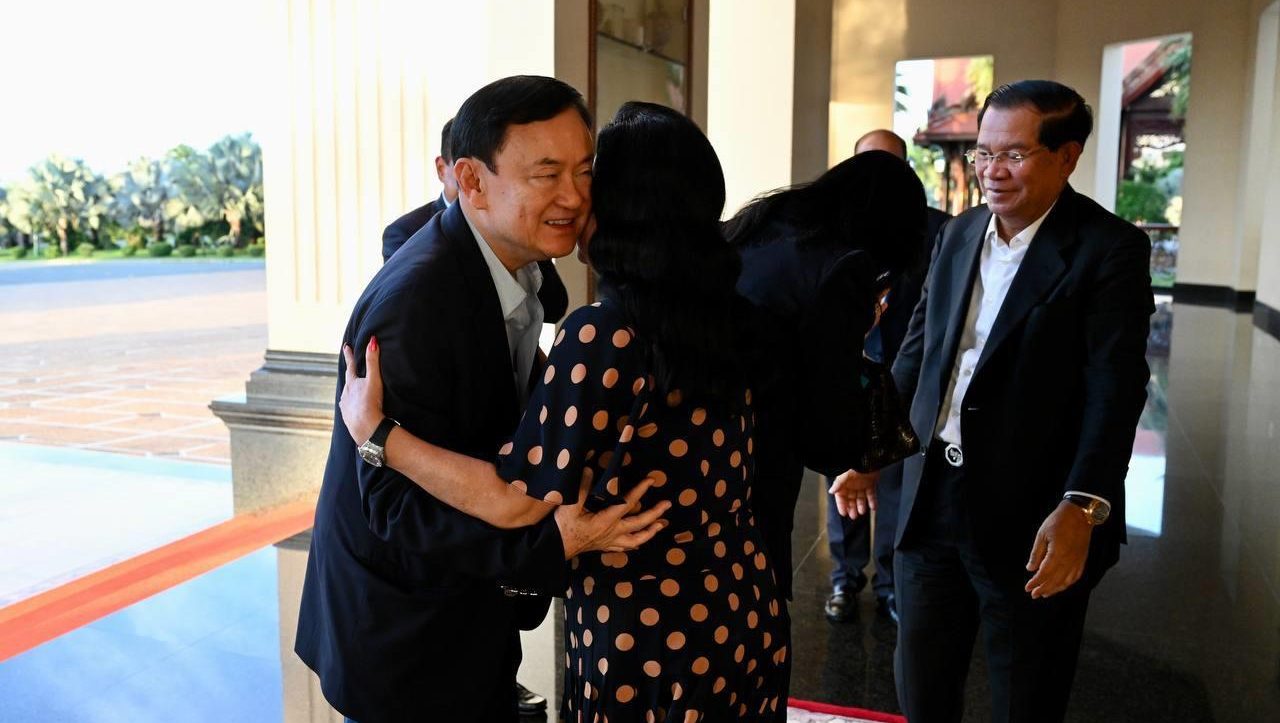 Thaksin, Yingluck show up at Hun Sen’s birthday party in Phnom Penh ...