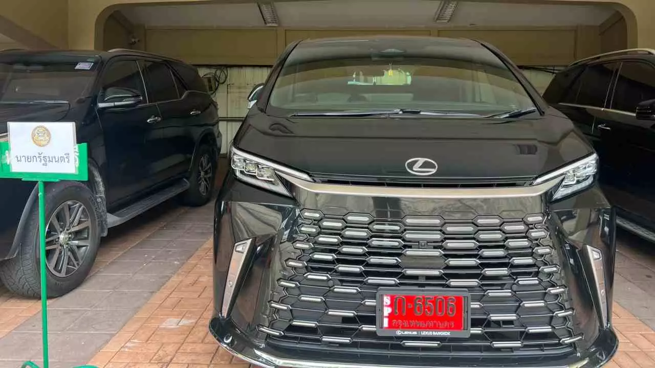 PM buys luxury van out of own pocket – Thai Newsroom