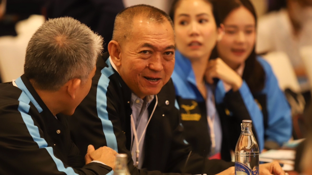 Chalermchai named Democrat leader, Det-it named Democrat secretary-general - Thai Newsroom