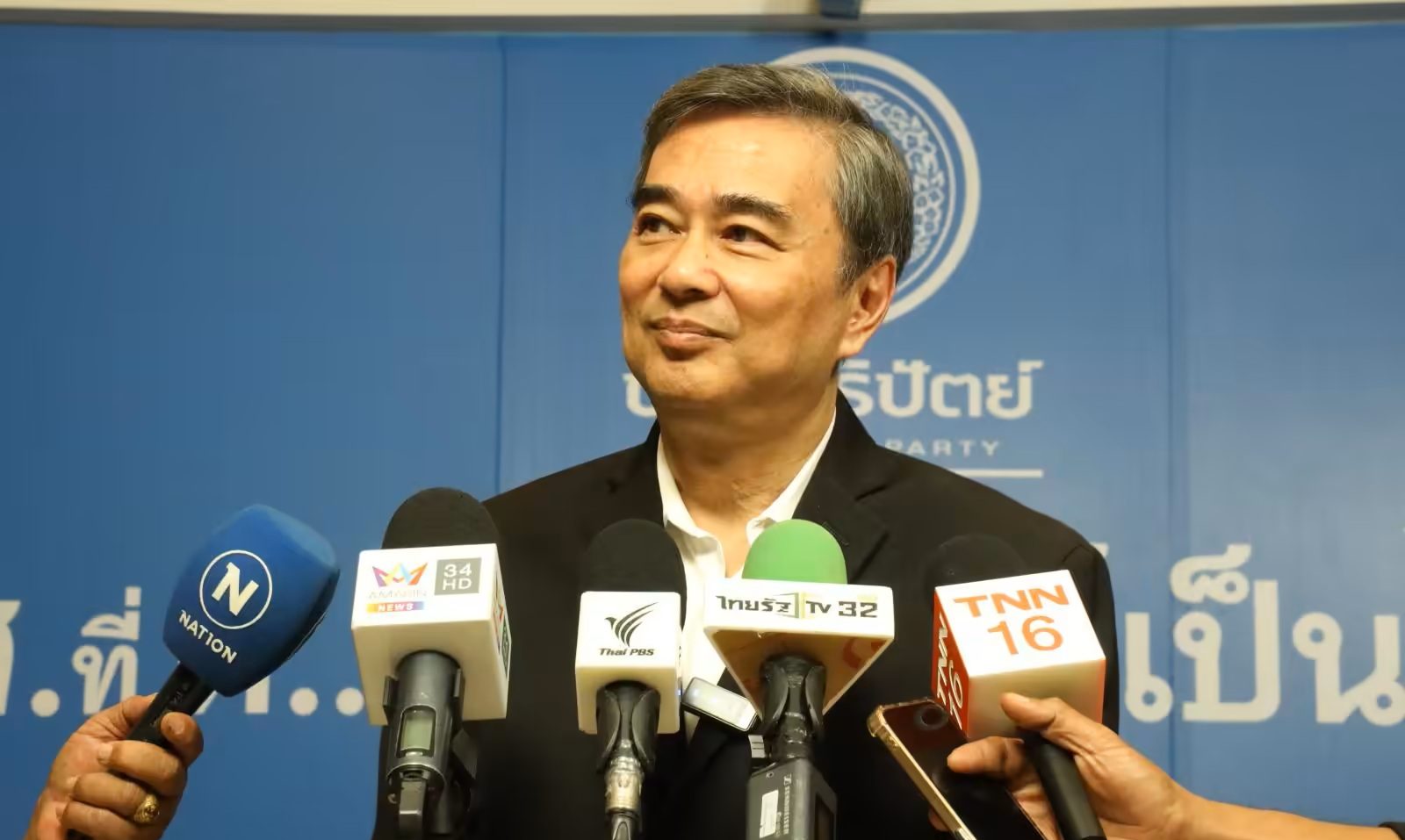 Abhisit most favourite to southerners as next PM: NIDA Poll - Thai Newsroom