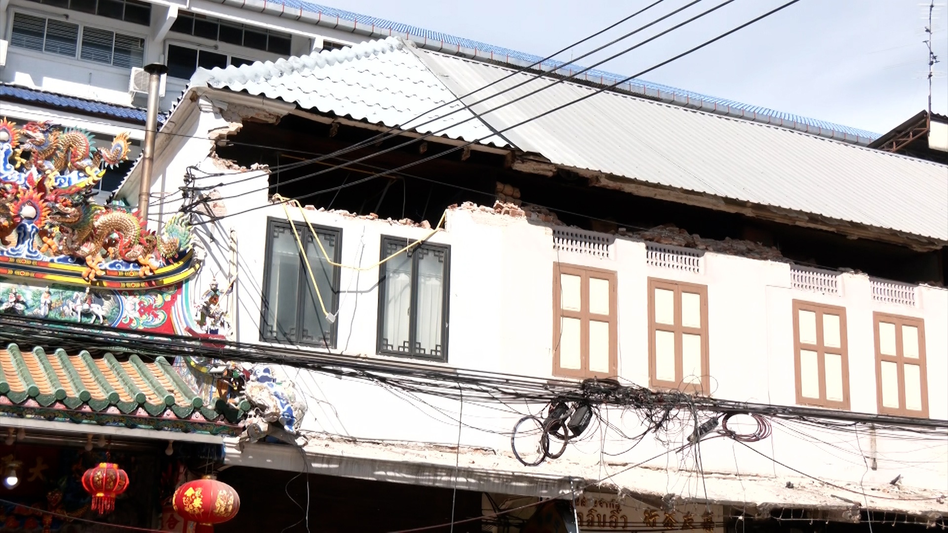 BMA orders citywide inspection of old buildings after concrete awning ...
